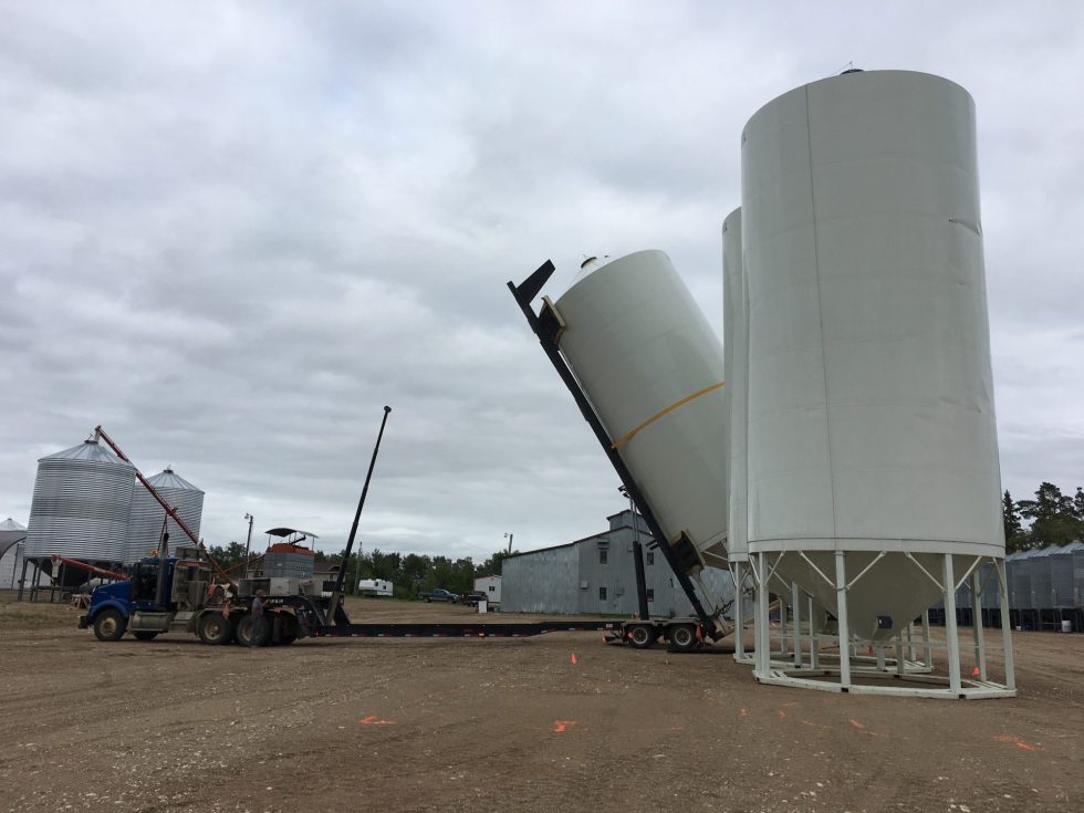 16 Fertilizer Bin/Tank Move | Tarin Enterprises Ltd.